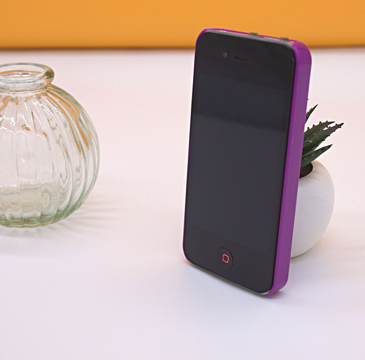Iphone Shocker Taser, 2 400 000 Volts classy et discret (Version Violet ...